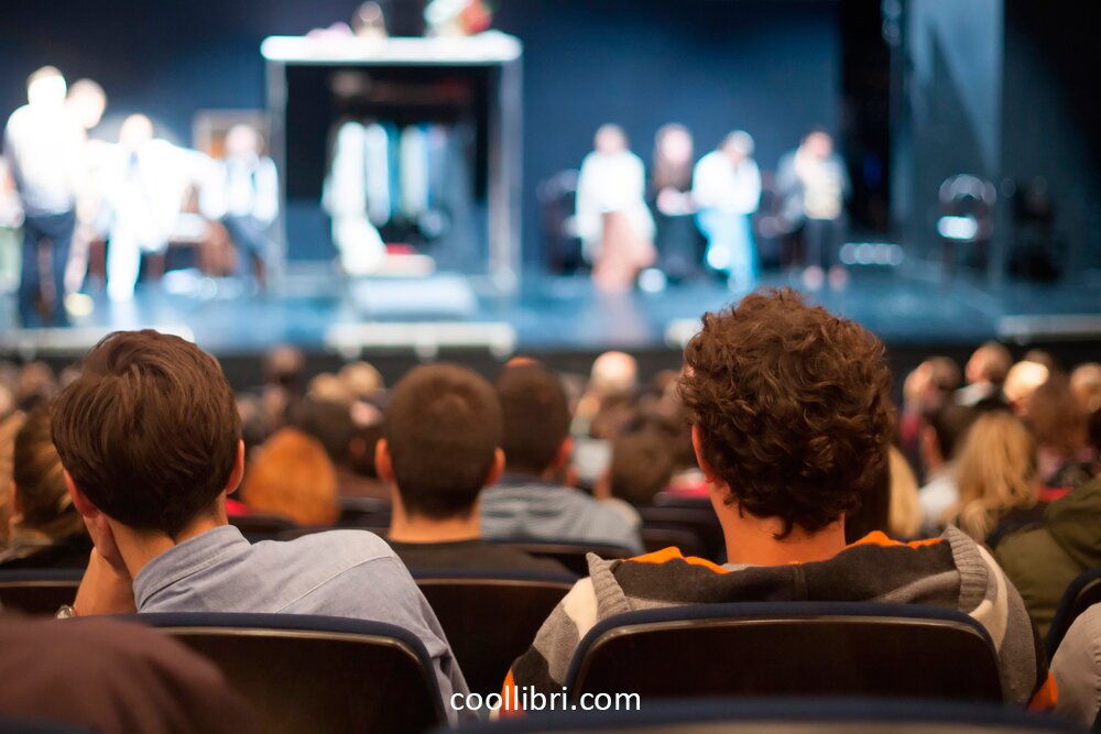 Ce qu'il faut savoir quand on est auteur de théâtre débutant